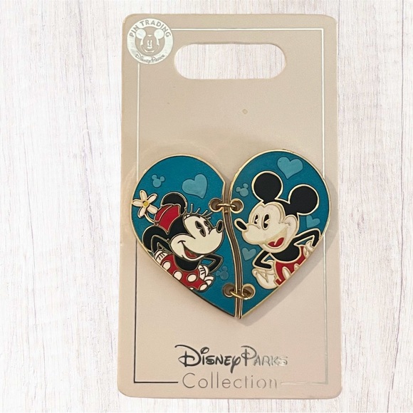 Disney | Accessories | Disney Parks Mickey And Minnie Split Heart ...